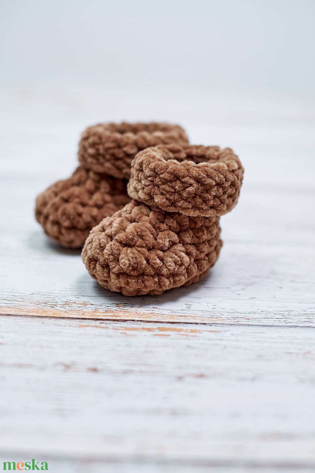 Pihe-puha horgolt babaköszöntő SZETT, macifüles sapka, babacipő- Meska.hu