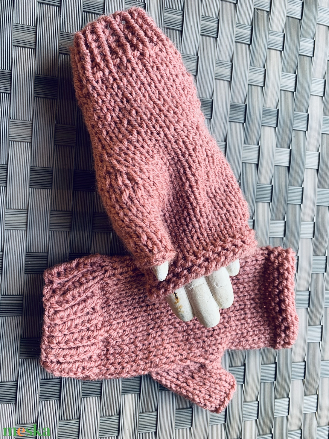 Kesztyű Kézi kötésű ujjatlan kesztyű eladó- Meska.hu