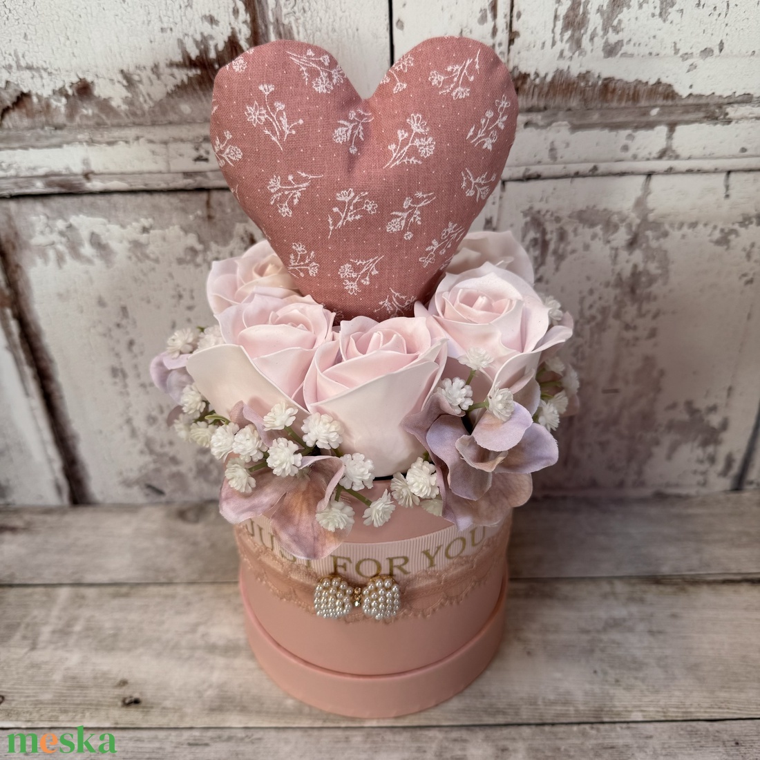 Valentin napi Virágdoboz textil szívvel /mályva/- Meska.hu