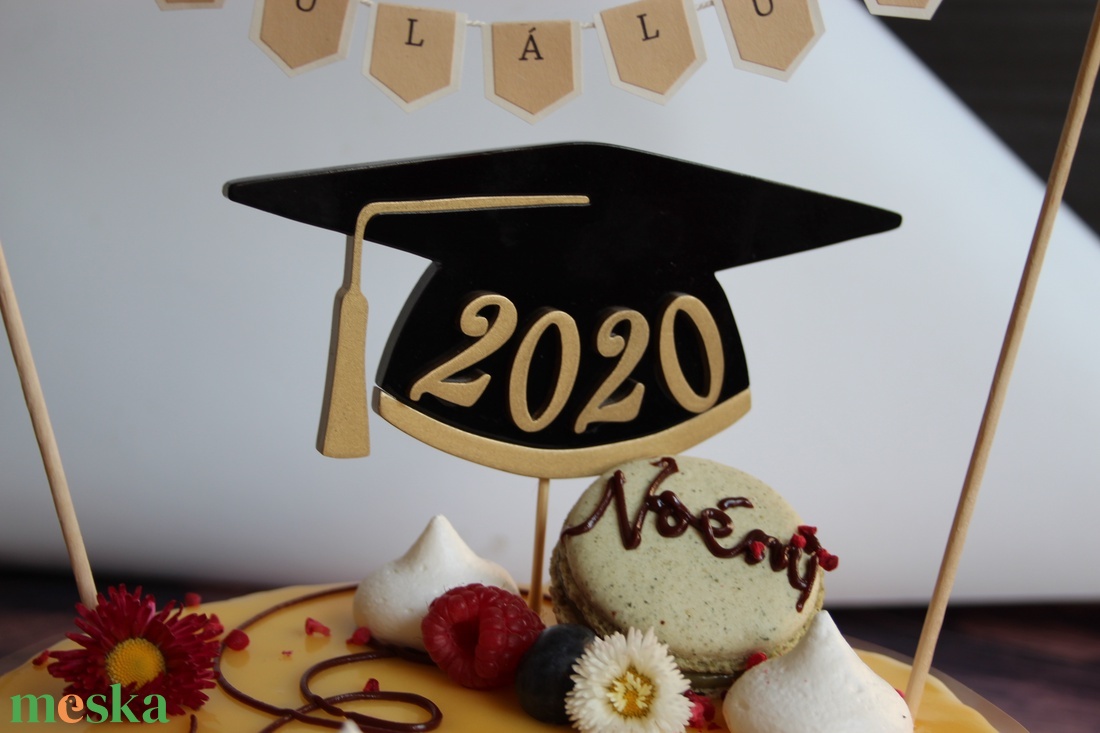 Ballagásra, diplomaosztóra tortadísz/hűtőmágnes Talár sapka - Meska.hu