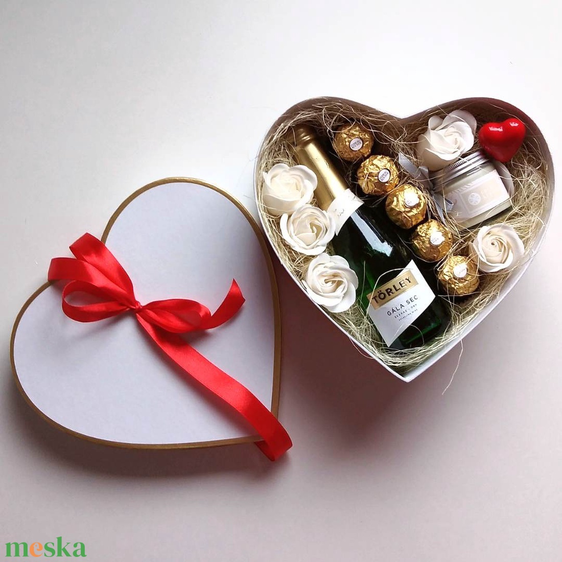 Valentin-napi ajándékbox- Meska.hu