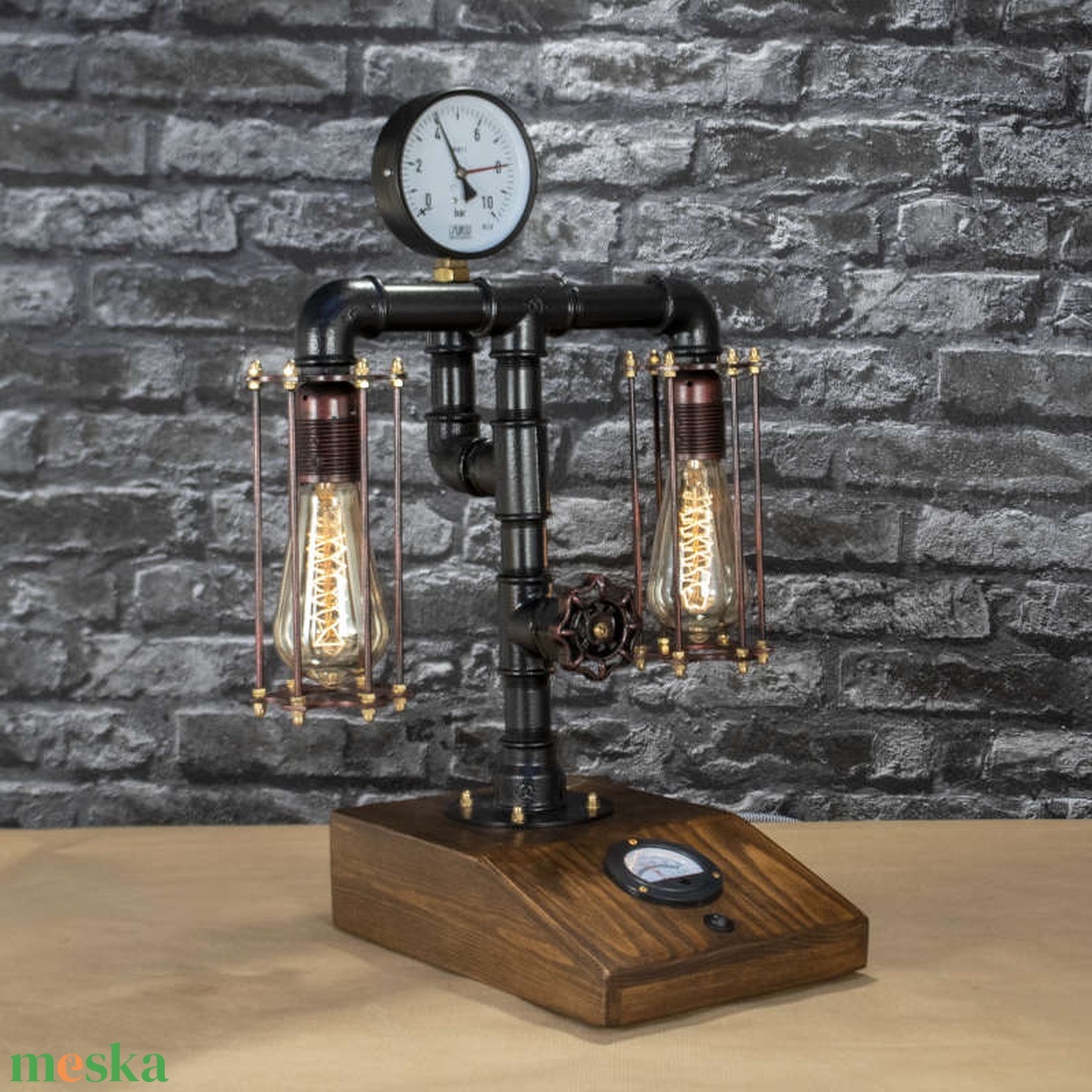 KAZAMER-43, Manométerrel szerelt két izzós, fekete színű asztali ...