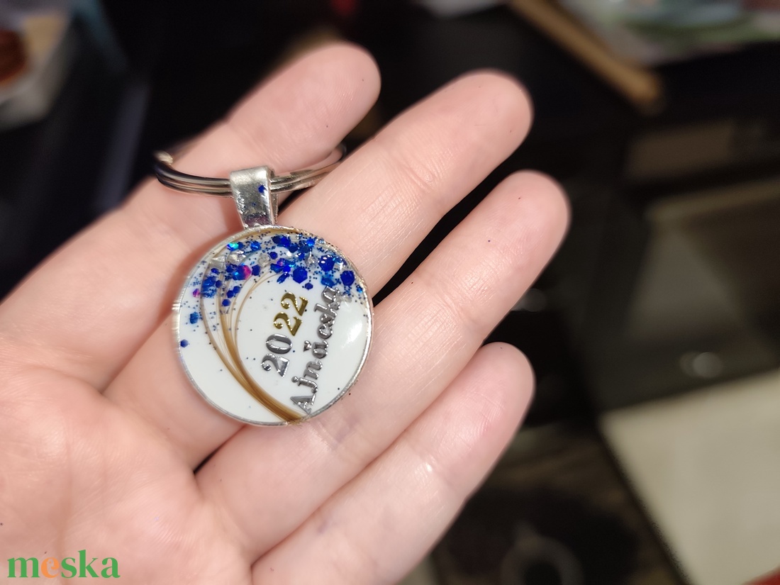 Baba hajas emlékőr nyaklànc- Meska.hu