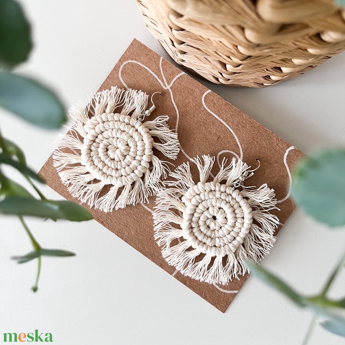 Kerek, lógós makramé fülbevaló - NATÚR - újrahasznosított pamut ...