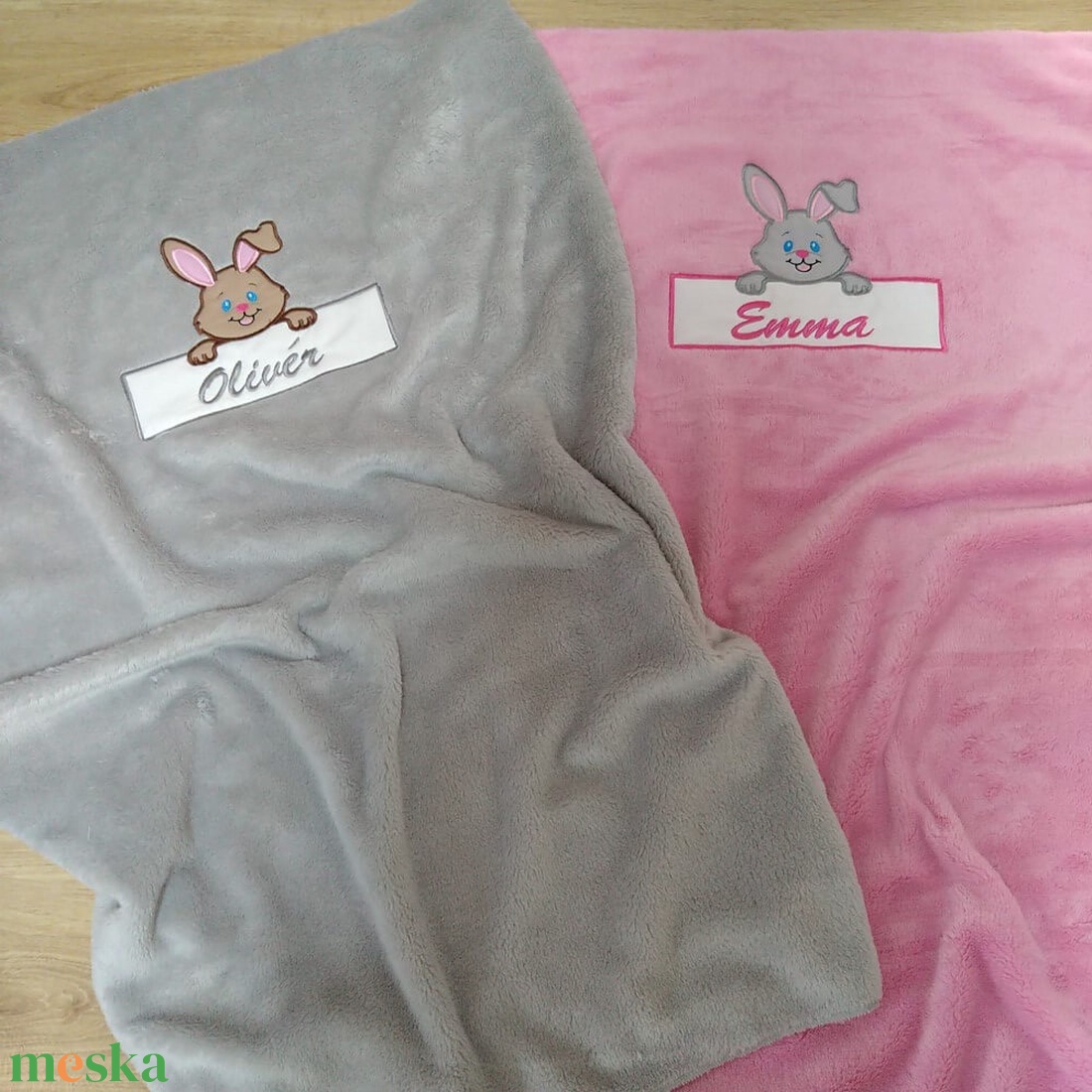 Nyuszis névtáblás hímzett Ovis pléd/takaró - Wellsoft (Cosy Fleece ...