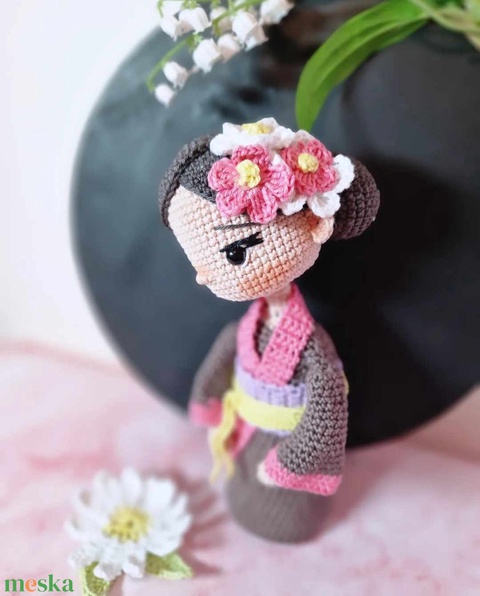 Horgolt baba, horgolás, amigurumi, gésa baba, kézműves baba, - Meska.hu