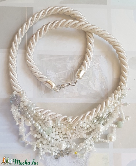 Csipke-rózsika álma - Meska.hu