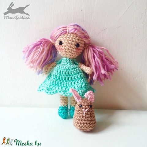 Bella horgolt baba + nyuszi játék figura- Meska.hu
