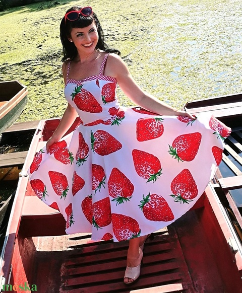 Pinup Rockabilly ruha óriás epres - Meska.hu