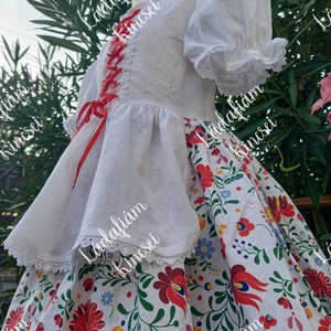 Magyaros ruházat - Meska.hu